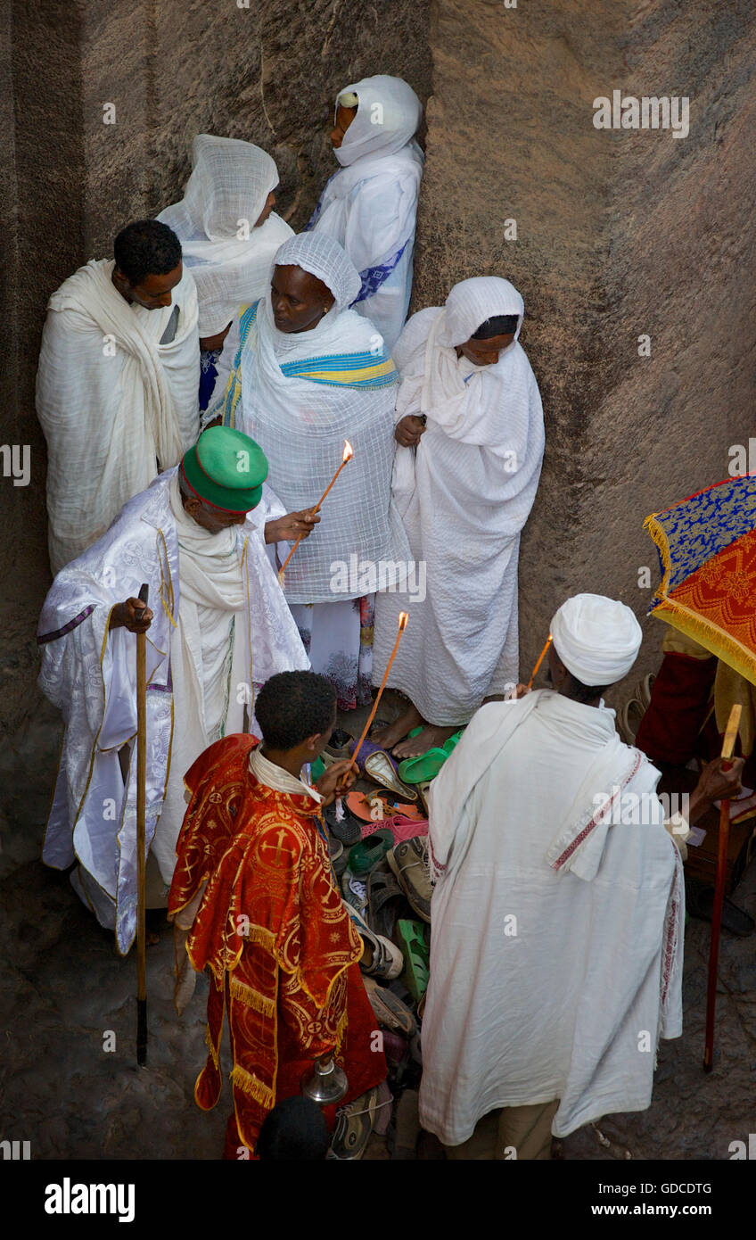 Ethiopian pilgrims, and priests in procession, celebrating Fasika at ...