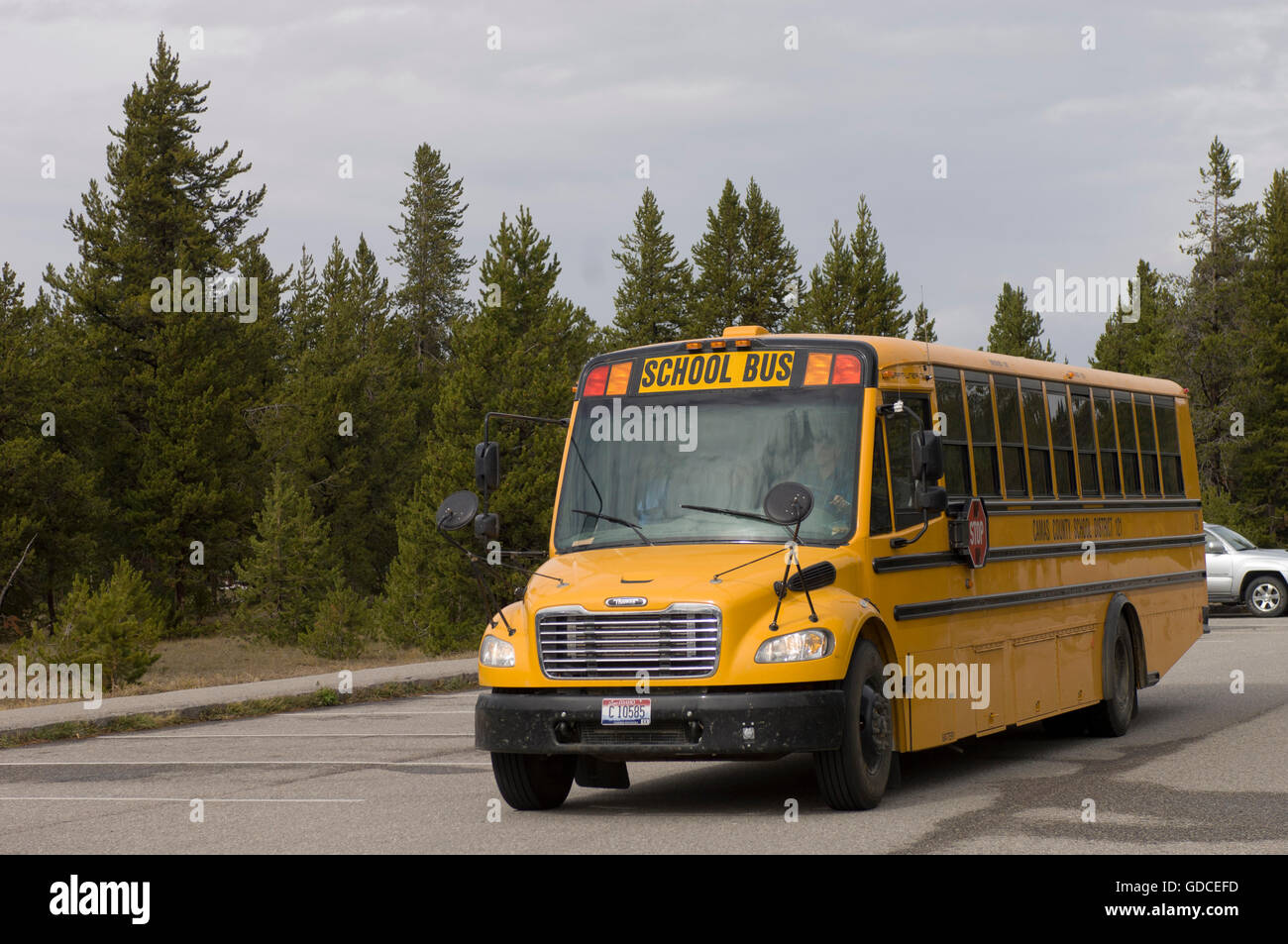 Yellowstone bus hi-res stock photography and images - Alamy