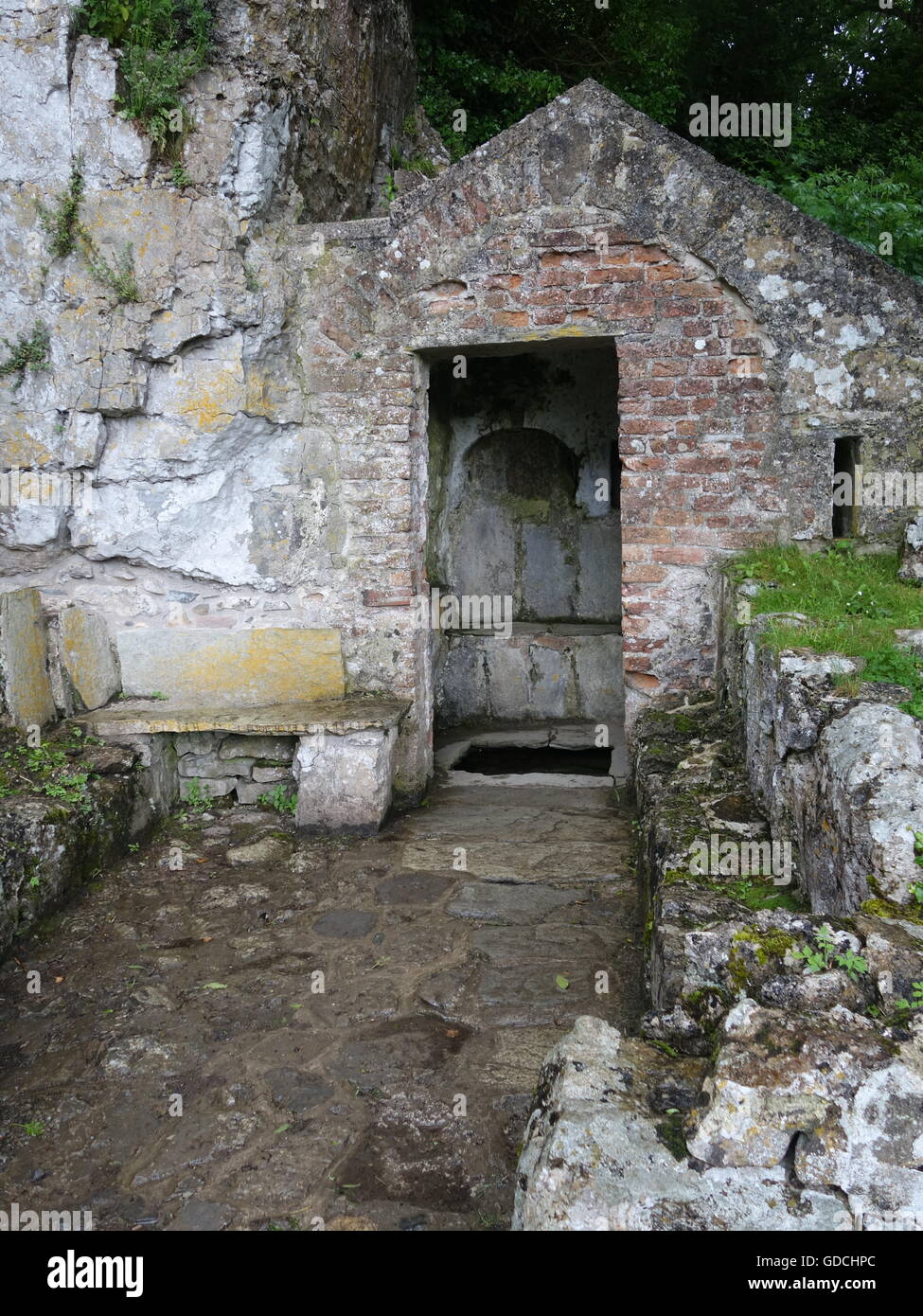 An ancient well on Anglesey Stock Photo - Alamy