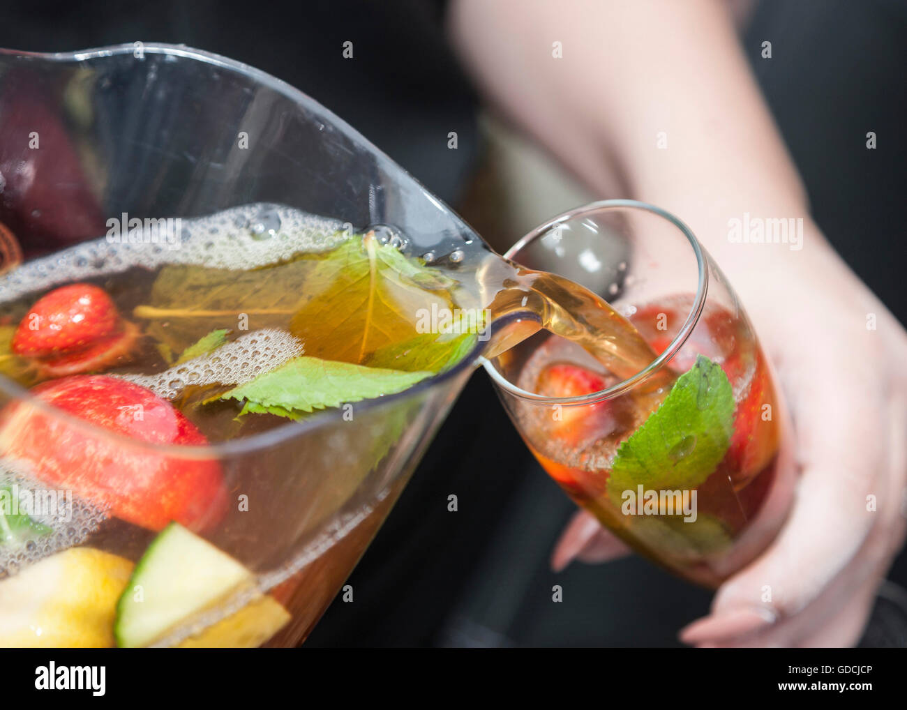Summer drink alcohol hi-res stock photography and images - Alamy