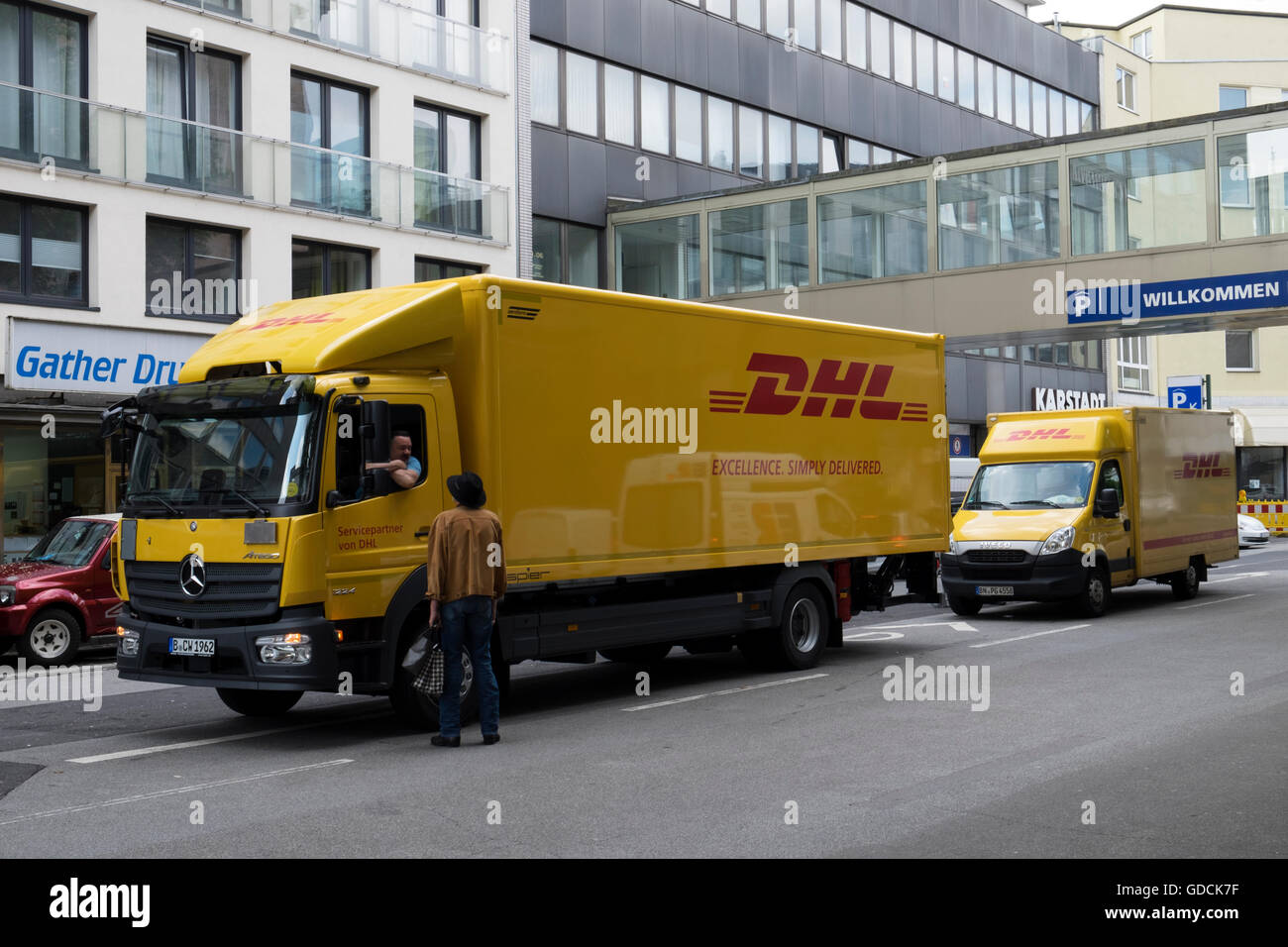 DHL lorry and van, Dusseldorf, Germany Stock Photo - Alamy