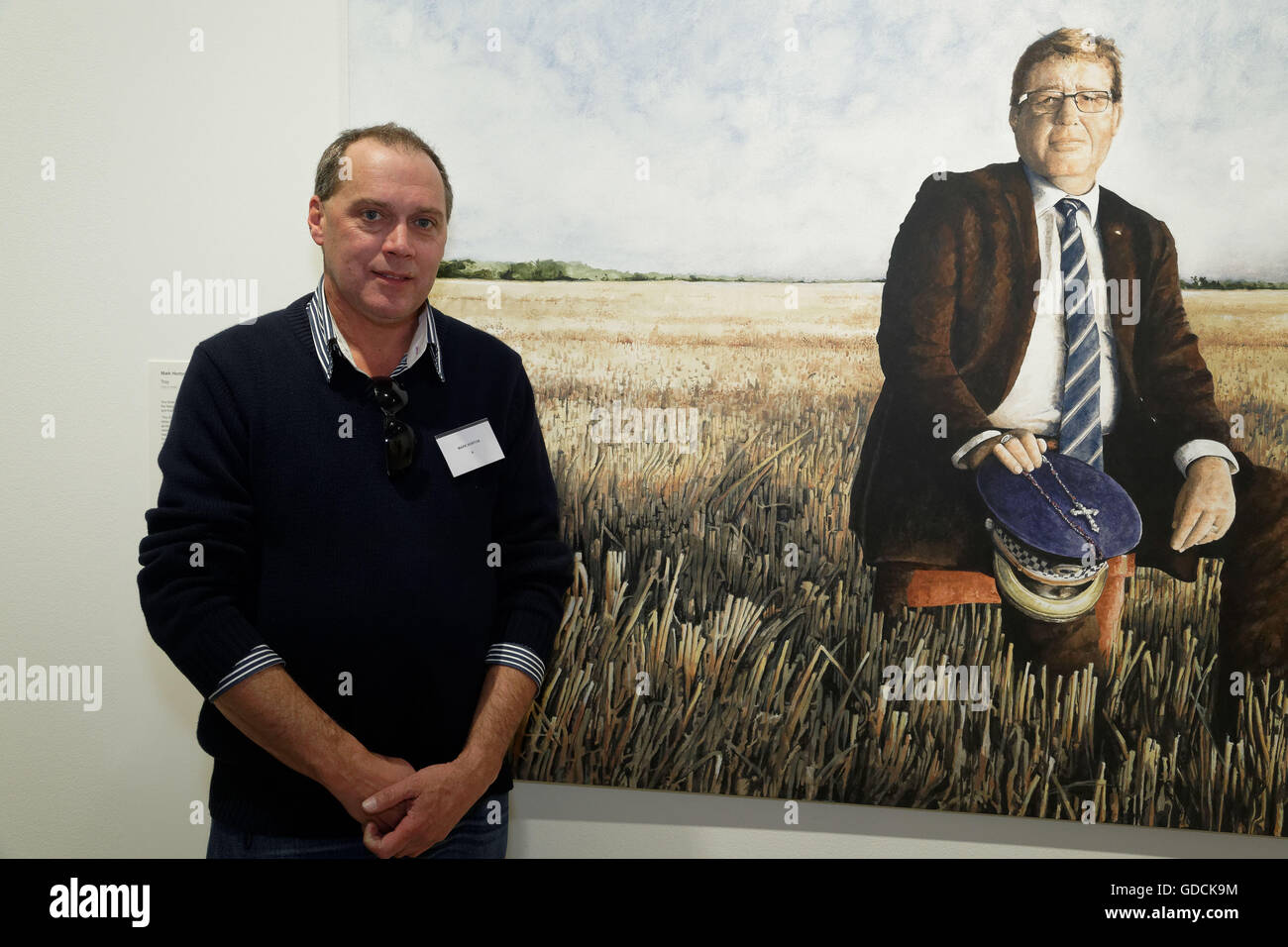 Australia. 15th July, 2016. Artist Mark Horton poses with his 2016 ...