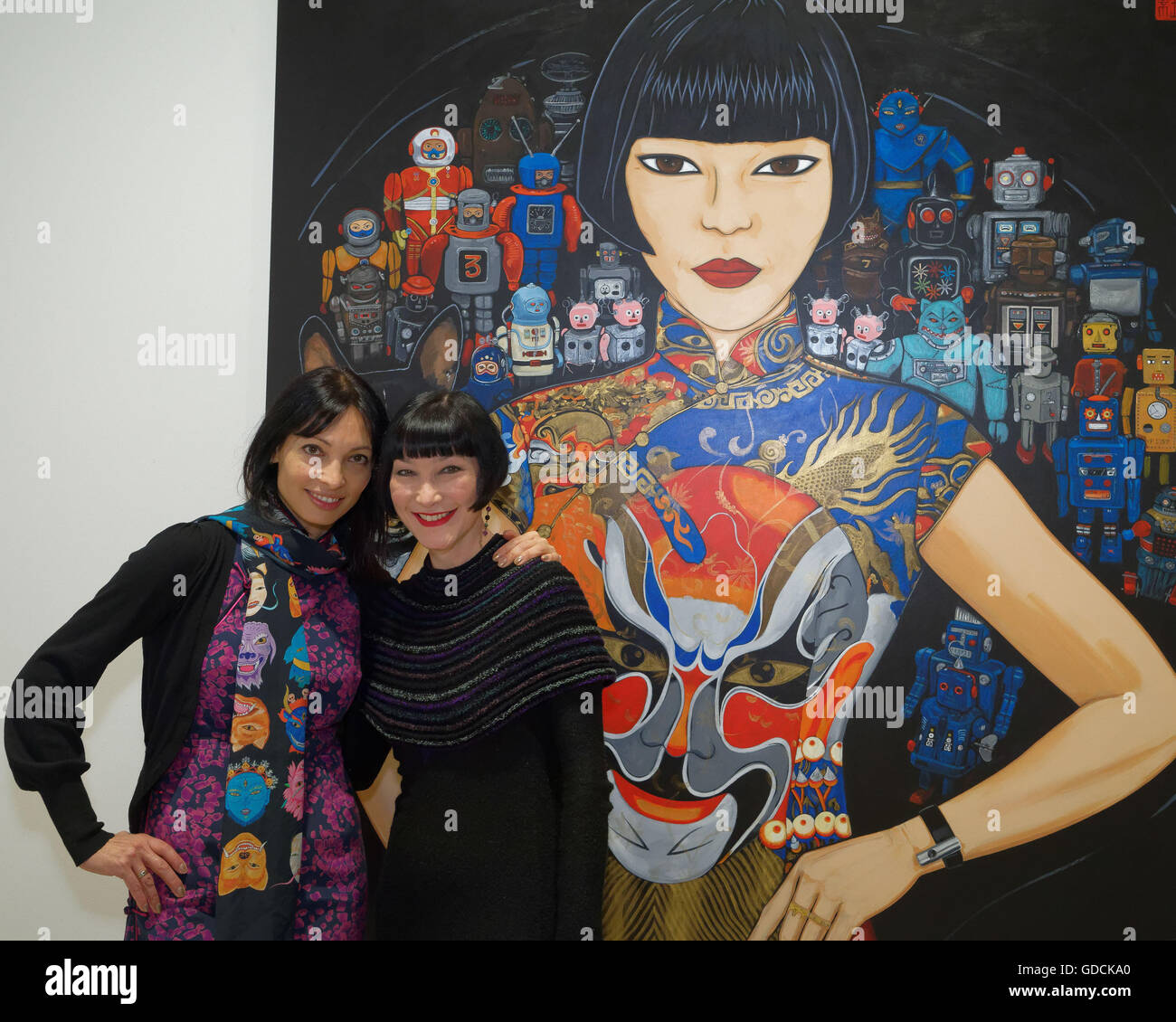 Australia. 15th July, 2016. Artist Kate Beynon (L) poses with her 2016 ...