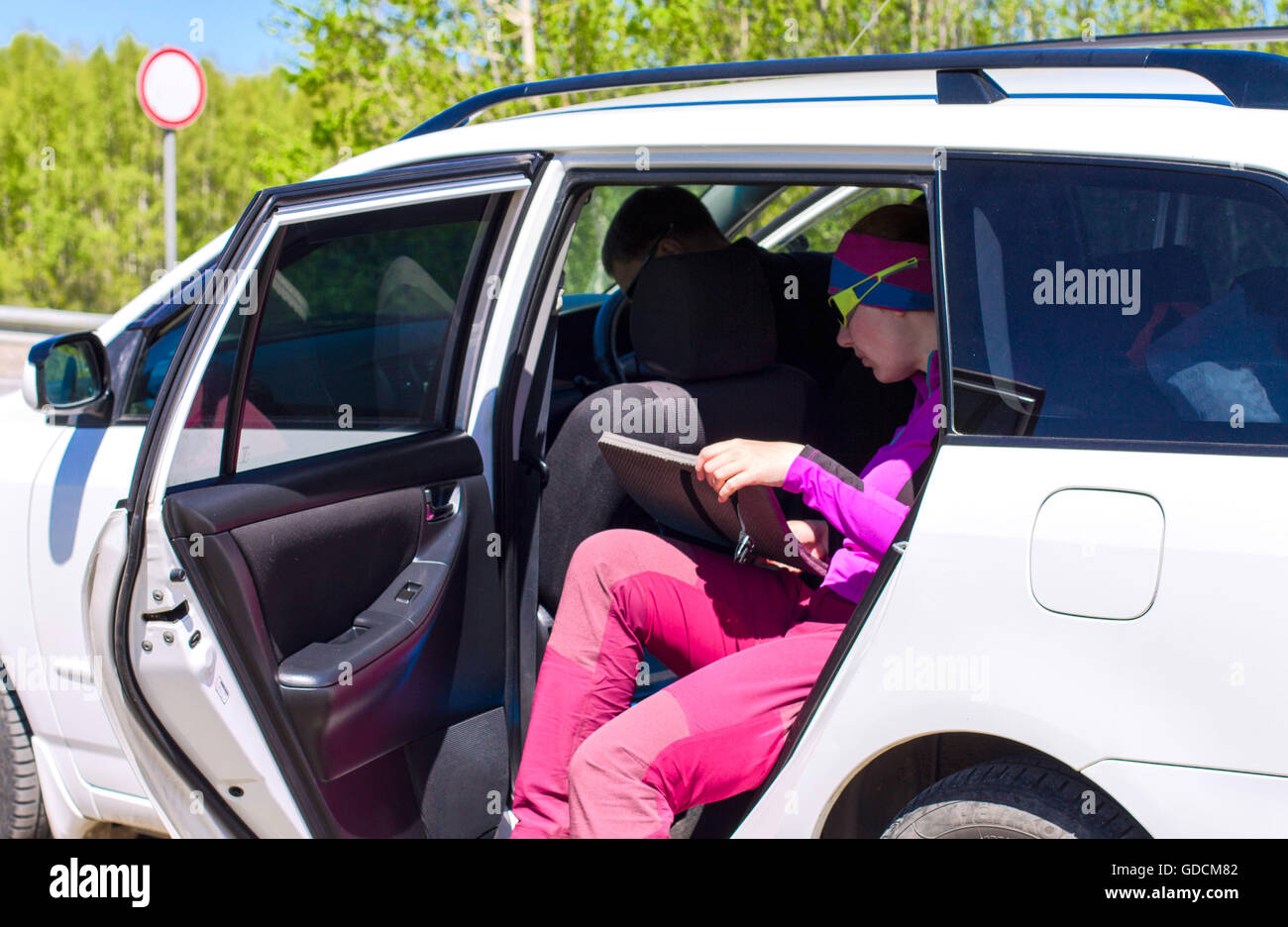 Hitchhiker car hi-res stock photography and images - Alamy