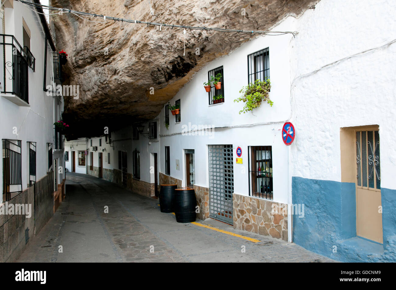 Setenil de las Bodegas - Spain Stock Photo - Alamy