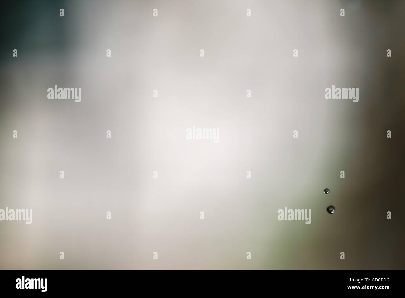 Water drops falling on rock hi-res stock photography and images - Alamy