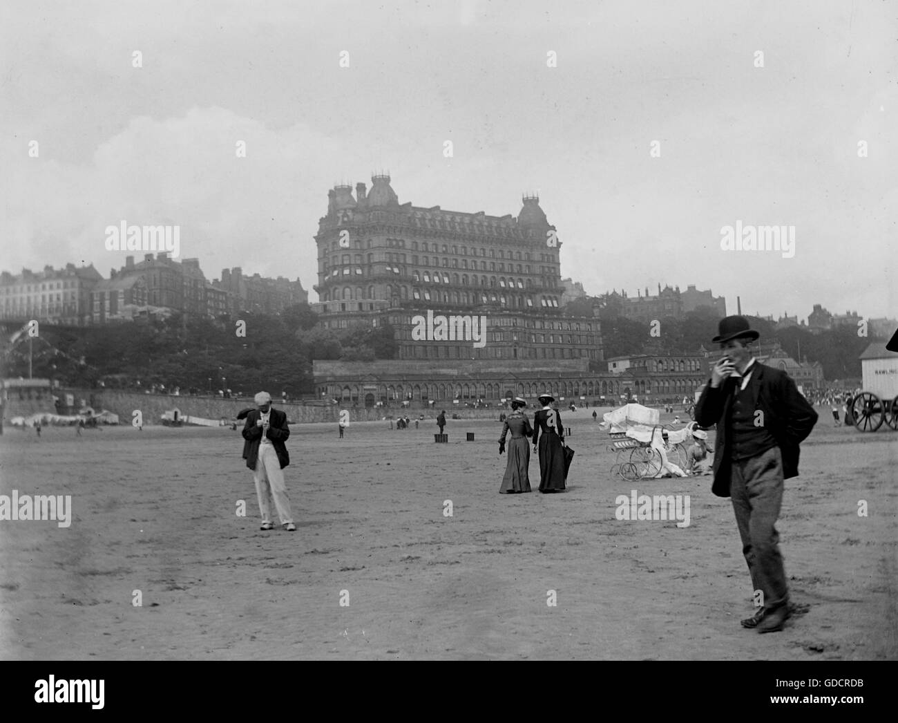 Seaside 1900s High Resolution Stock Photography and Images - Alamy