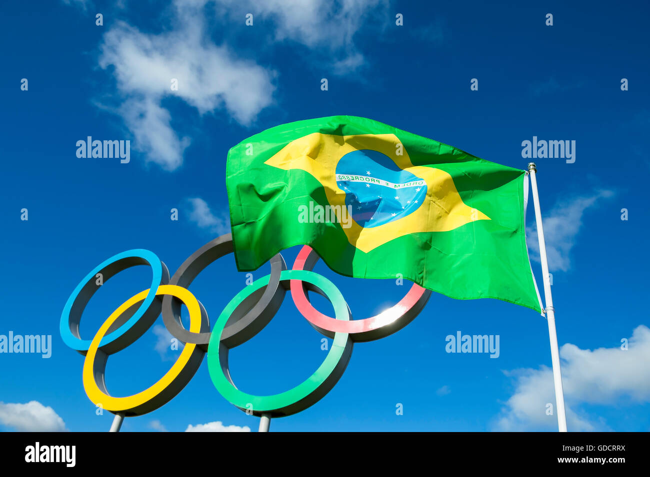 Olympic rings flag hi-res stock photography and images - Alamy
