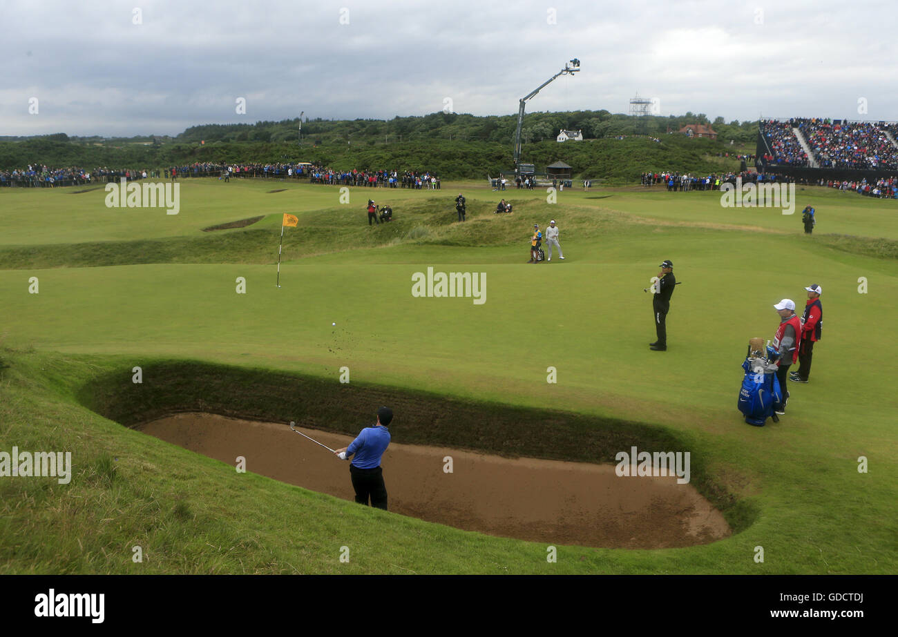 Royal troon postage stamp hi-res stock photography and images - Alamy