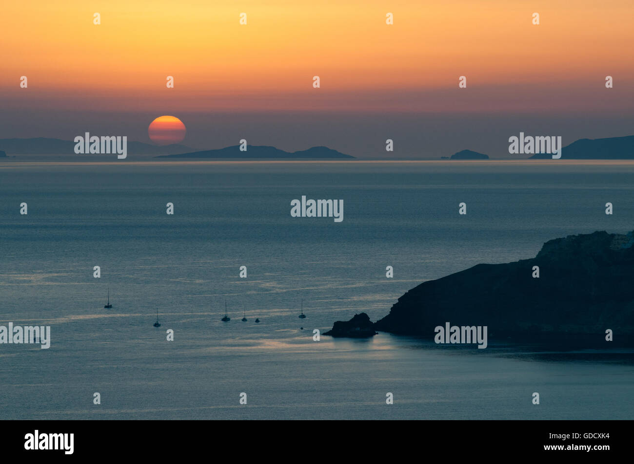 Beautiful greek islands hi-res stock photography and images - Alamy