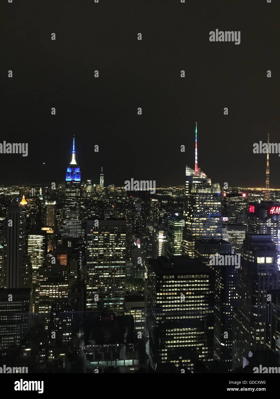 Empire State Building at night in New York City Stock Photo - Alamy