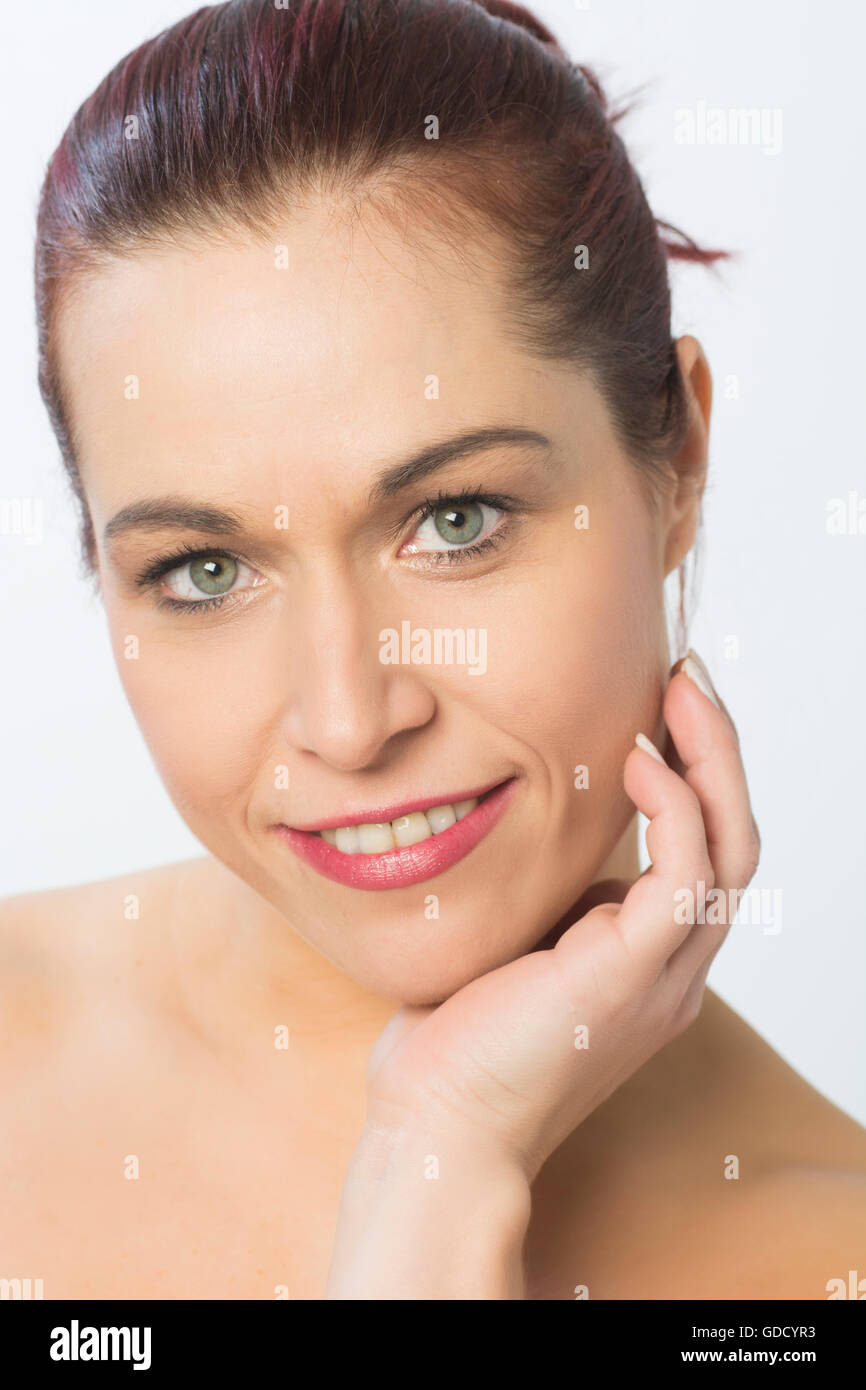Beauty shot smiling woman hi-res stock photography and images - Alamy