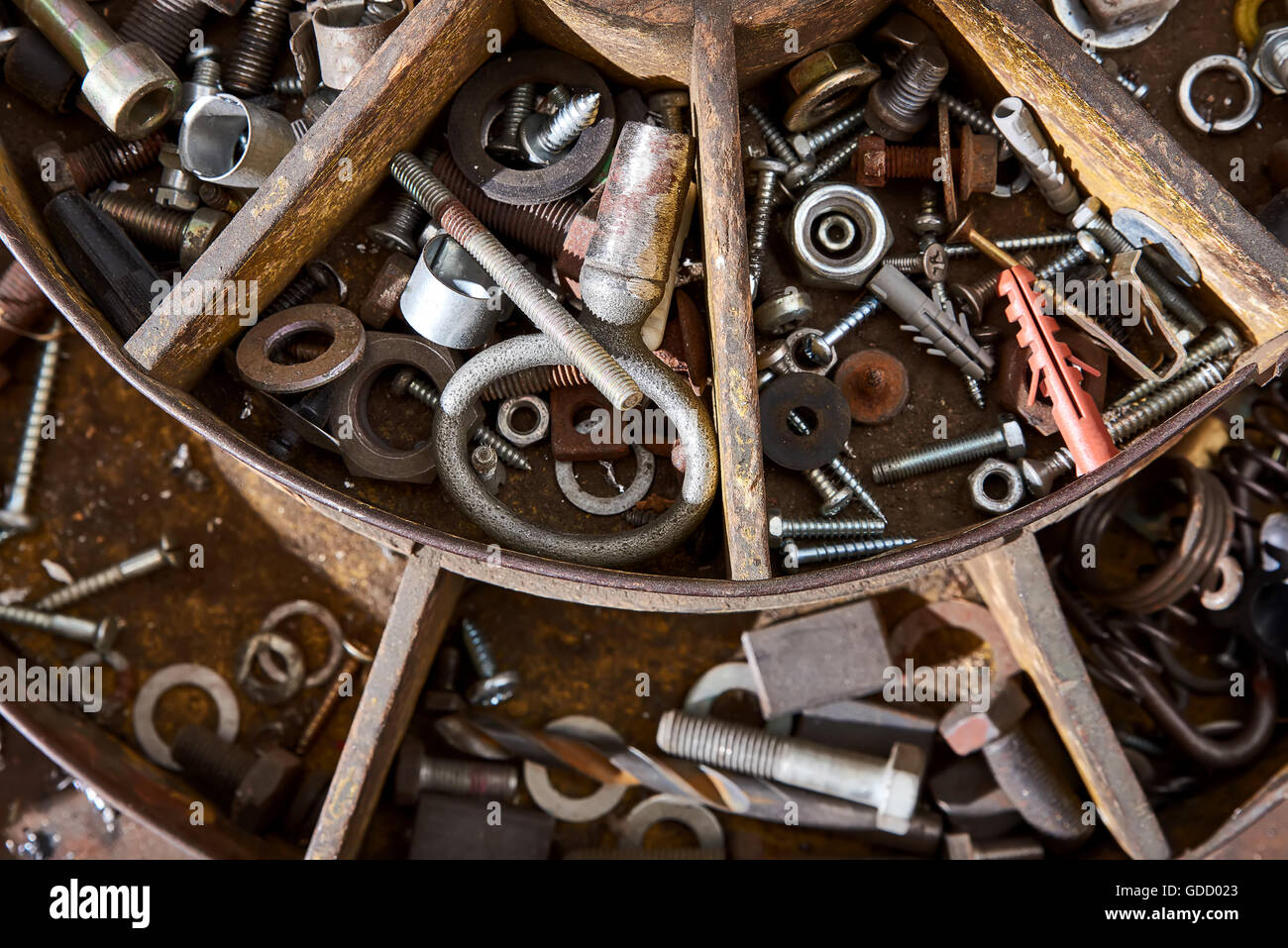 Rusty tools in an old wooden toolbox Stock Photo - Alamy