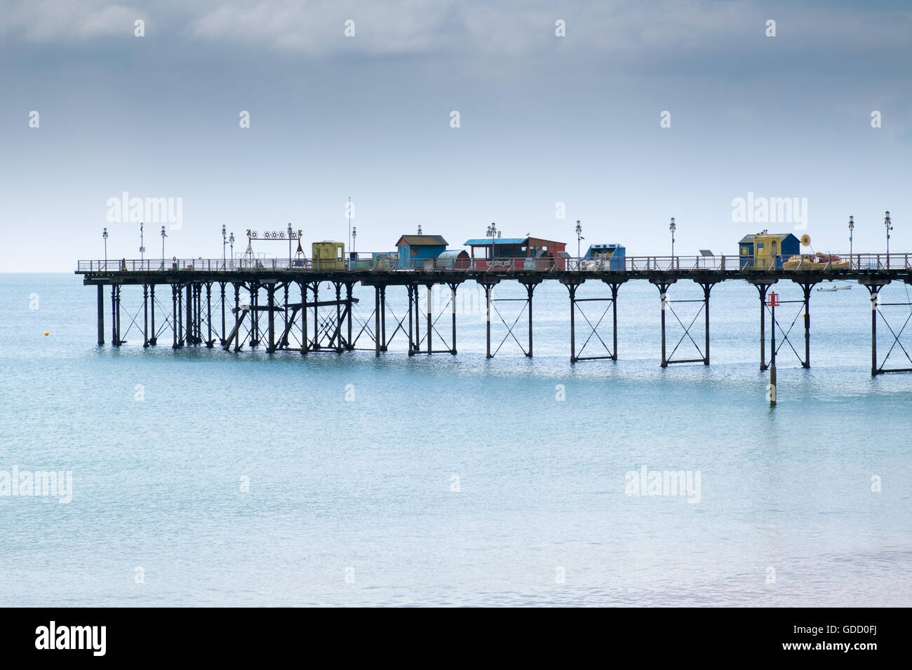 Devon pier hi-res stock photography and images - Alamy