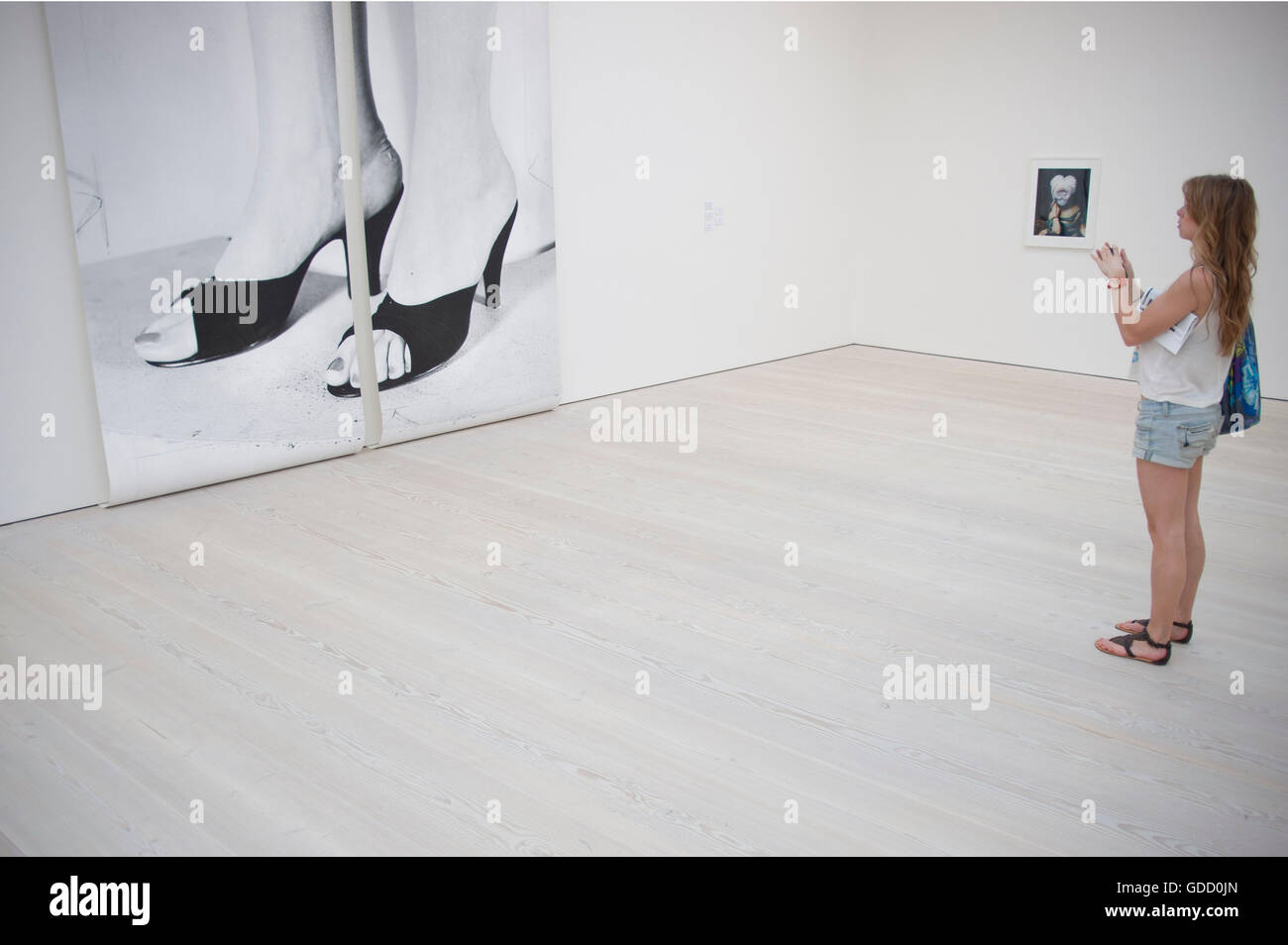 Giant high heels hi-res stock photography and images - Alamy