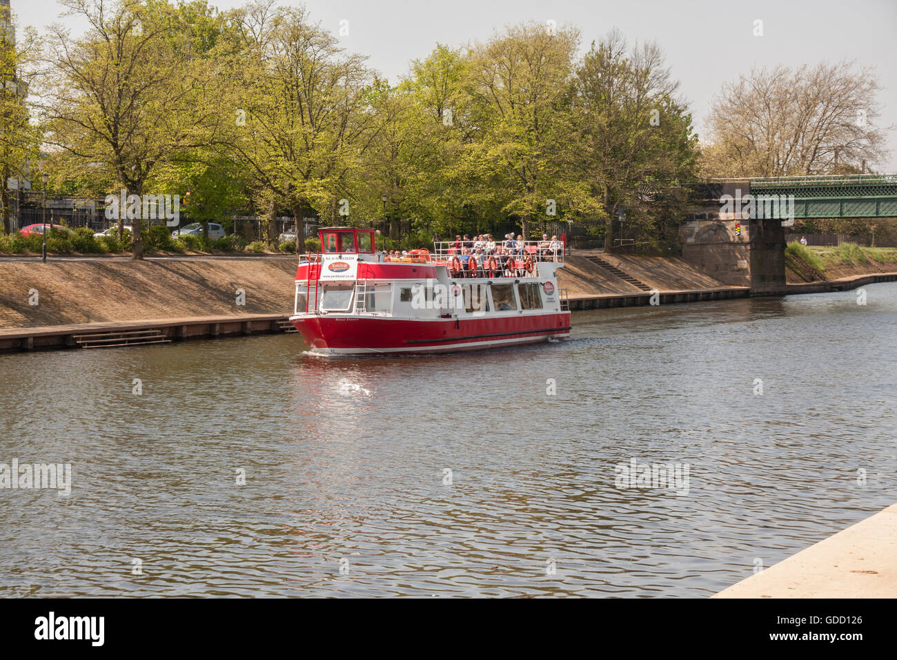 "York Boat" cruise boat travelling along the River Ouse in the city ...