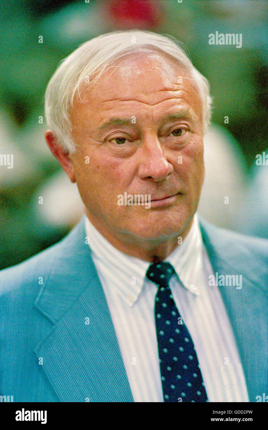 1920 to 1972 hi-res stock photography and images - Alamy