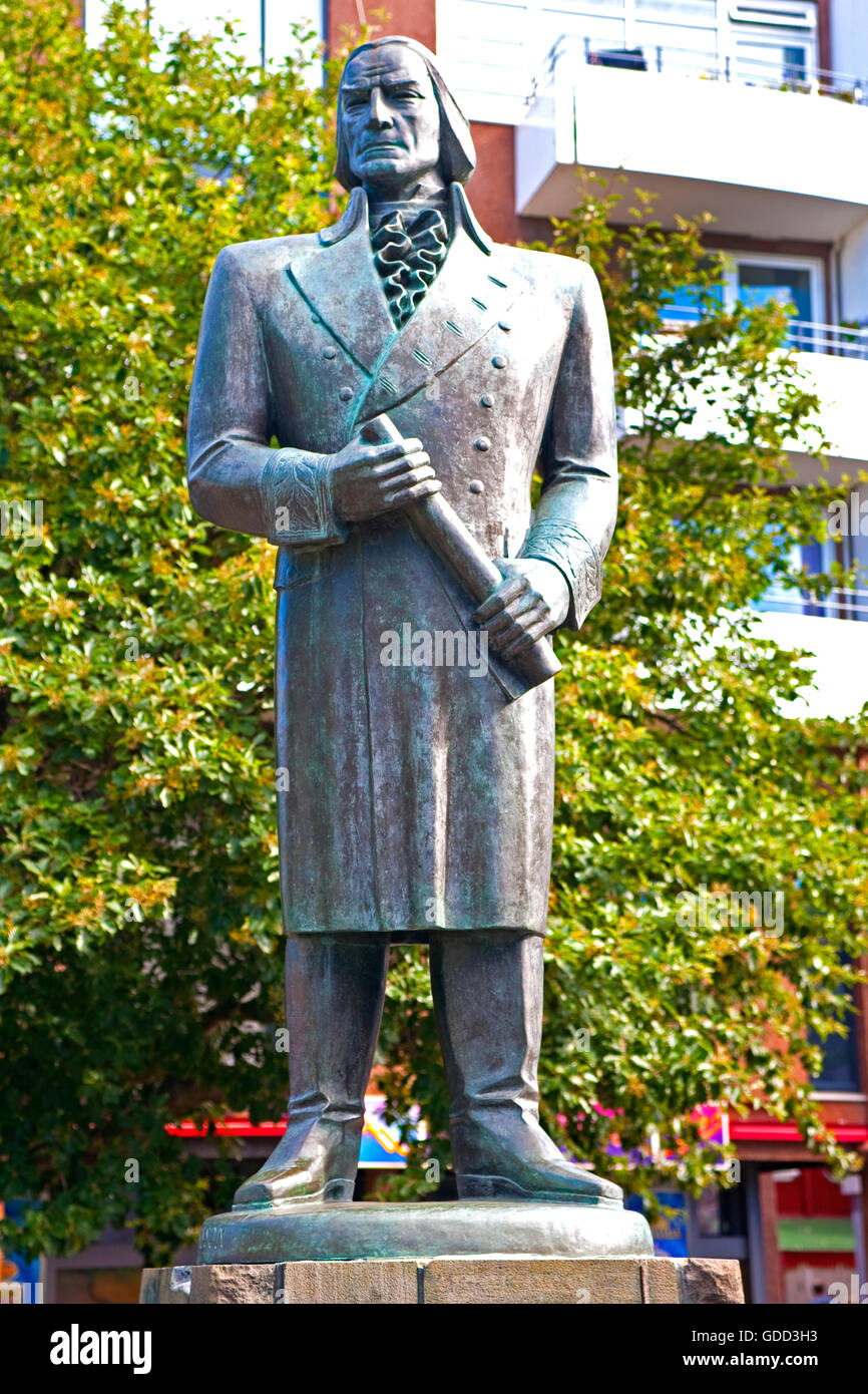 Magnusson, Skuli, 1711 - 1794, Icelandic bailiff, full length, statue ...