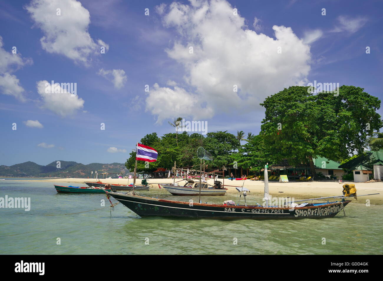 Thailand beach flag hi-res stock photography and images - Alamy