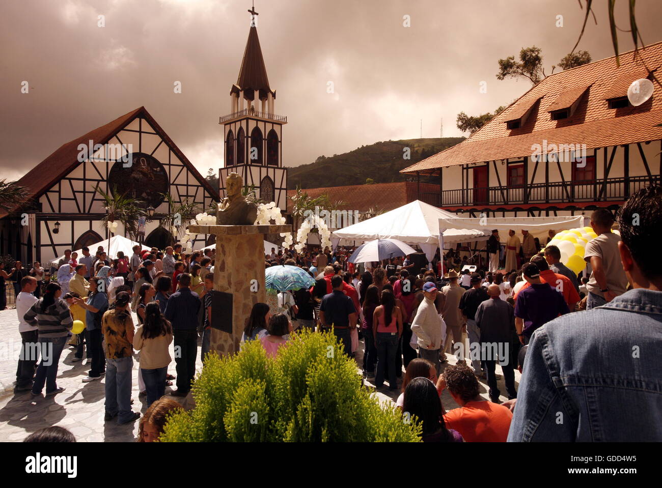 people at the traditional Festival on the 11. November in the Town of ...