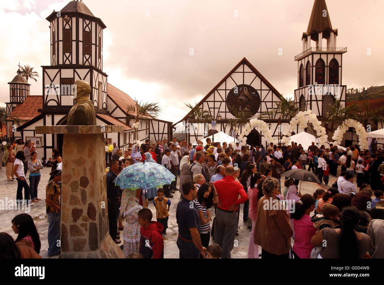 people at the traditional Festival on the 11. November in the Town of ...