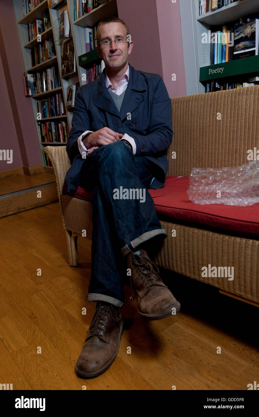 Portraits of robert macfarlane hi-res stock photography and images - Alamy