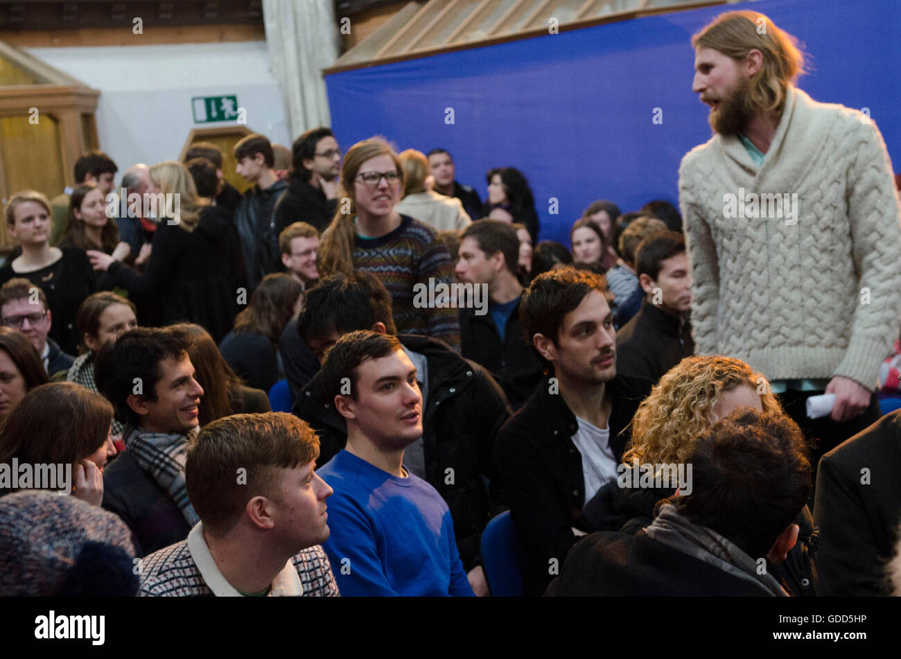 Stand up comedians turned humanist ministers Sanderson Jones and Pippa ...
