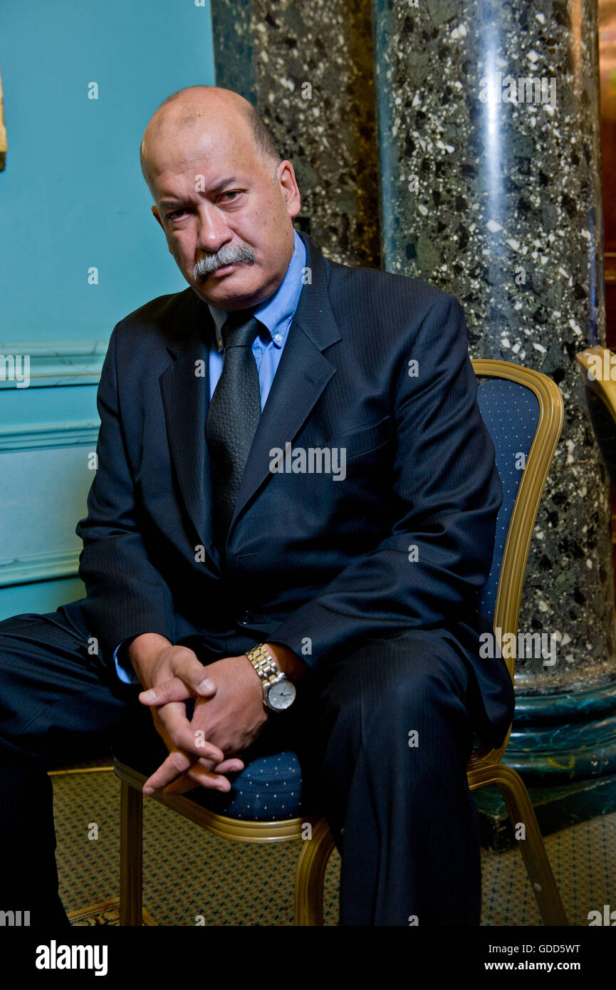 John Pienaar BBC newsman and Radio 5 live's Chief Political ...