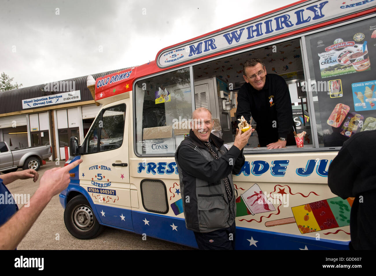 Ron Sutherland AKA Mr Whirly doing his rounds in Honiton, Chard ...