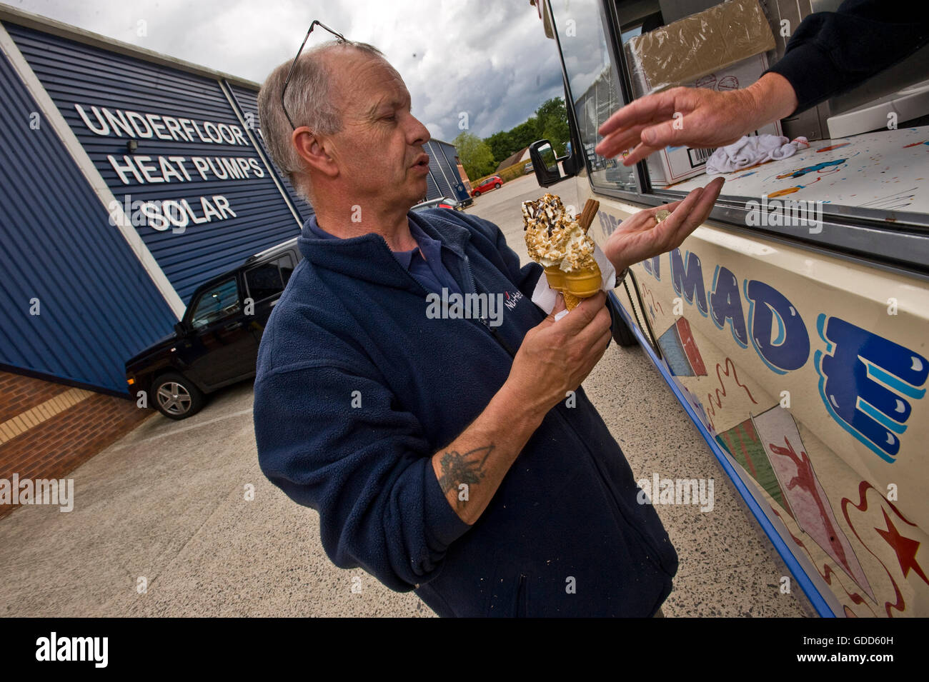 ron sutherland aka mr whirly doing his ice cream rounds Stock Photo - Alamy