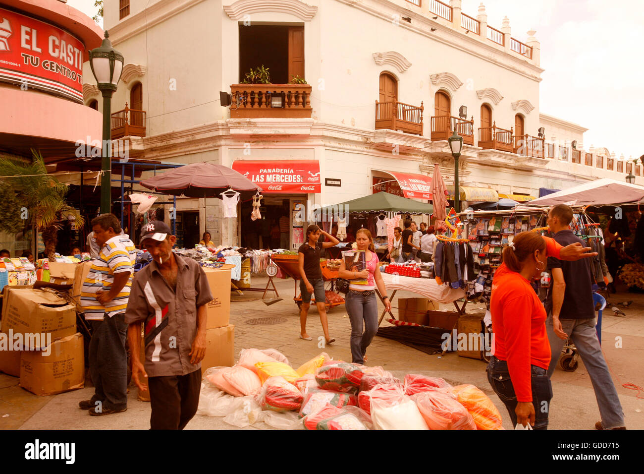 street life in the town of Maracaibo in the west of Venezuela Stock ...