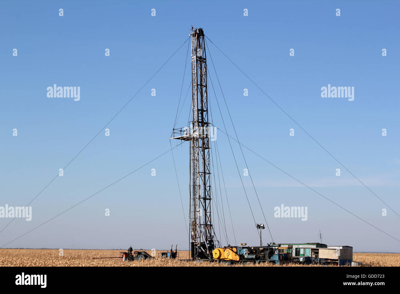 Oil Derrick Stock Photos & Oil Derrick Stock Images - Alamy