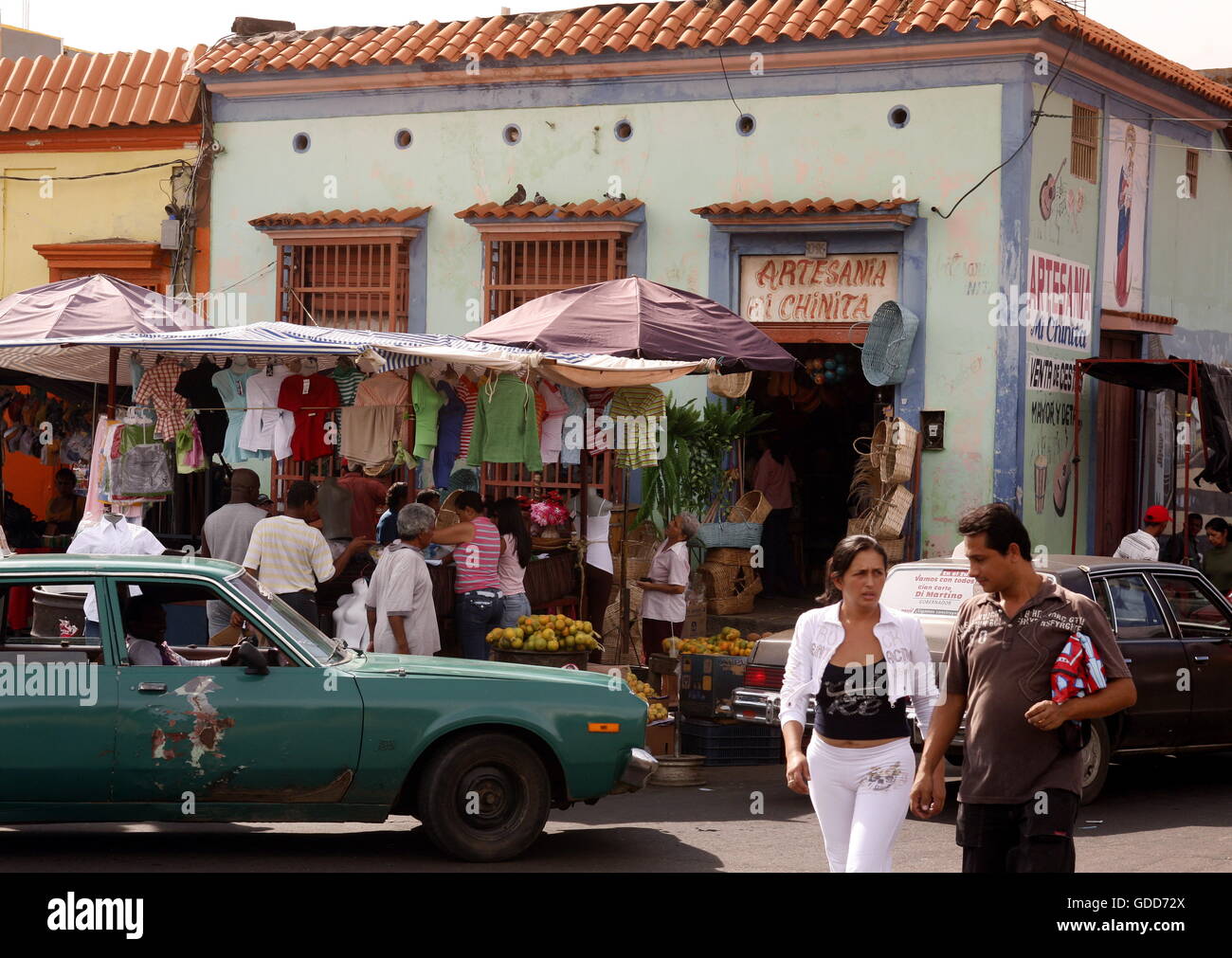 street life in the town of Maracaibo in the west of Venezuela Stock ...