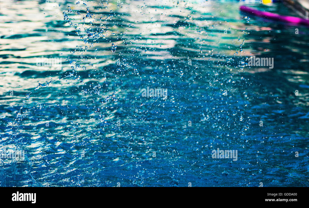 Splash pool hi-res stock photography and images - Alamy