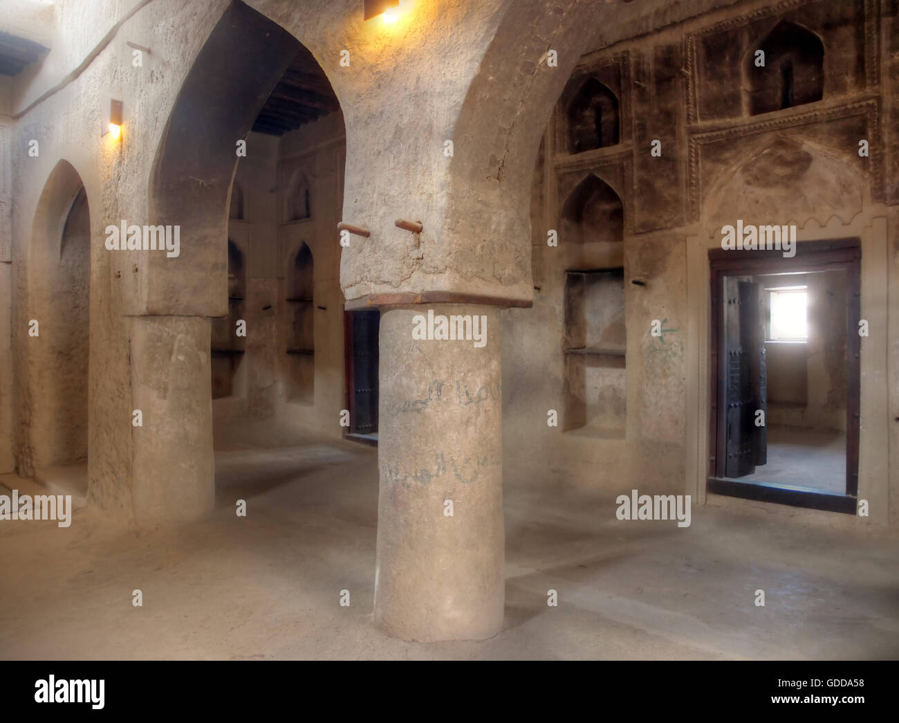 Oman fort interior hi-res stock photography and images - Alamy