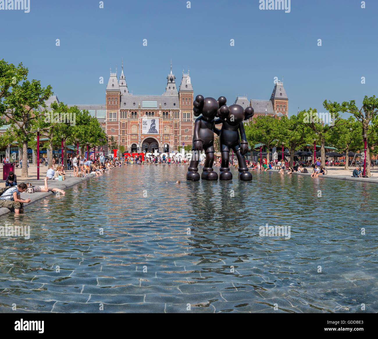 Museum square with the pond in front of the Rijksmuseum Stock Photo - Alamy