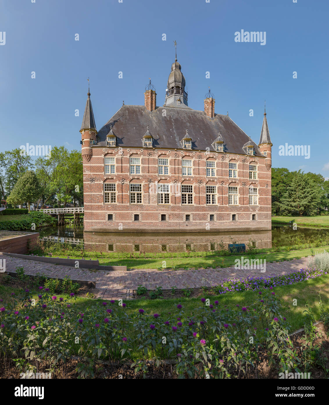 Castle of wijchen hi-res stock photography and images - Alamy