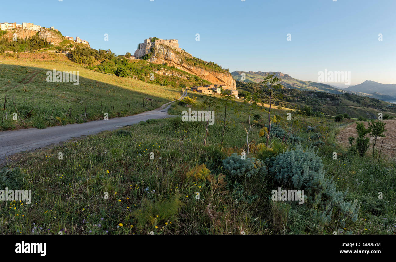 Caccamo sicily hi-res stock photography and images - Alamy