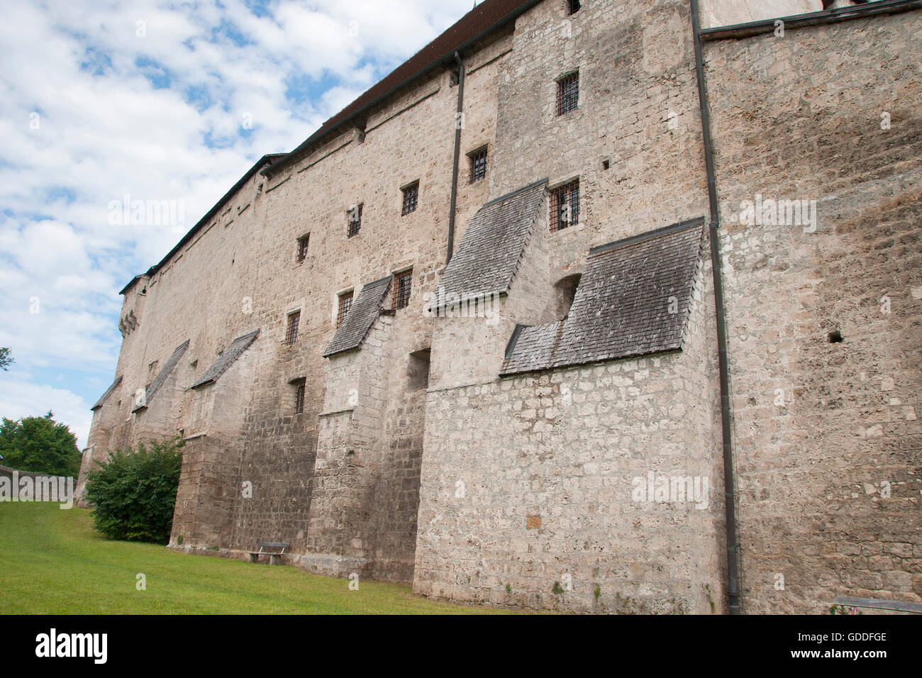 Tittmoning - castle Stock Photo - Alamy