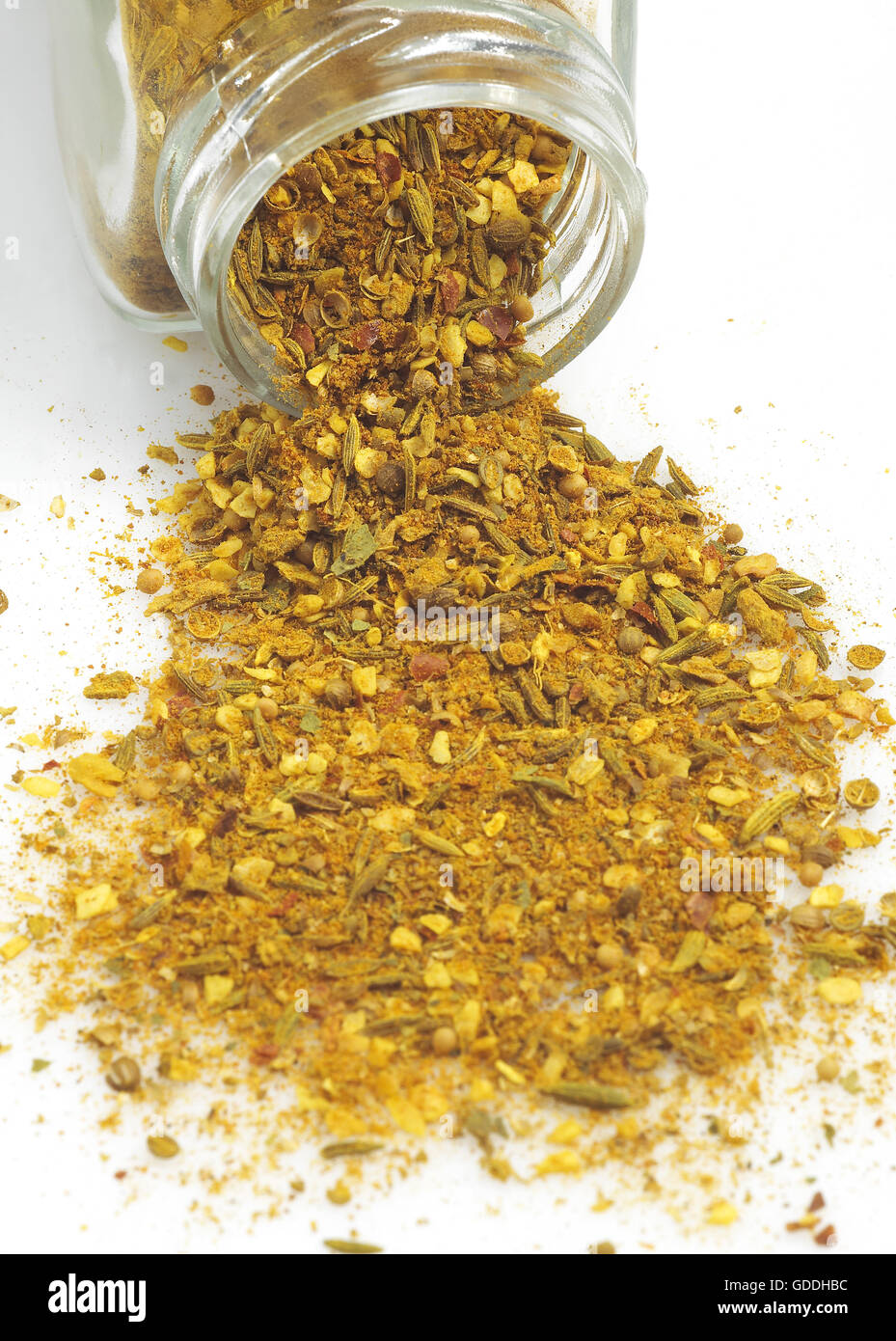 CURRY POWDER AGAINST WHITE BACKGROUND Stock Photo - Alamy