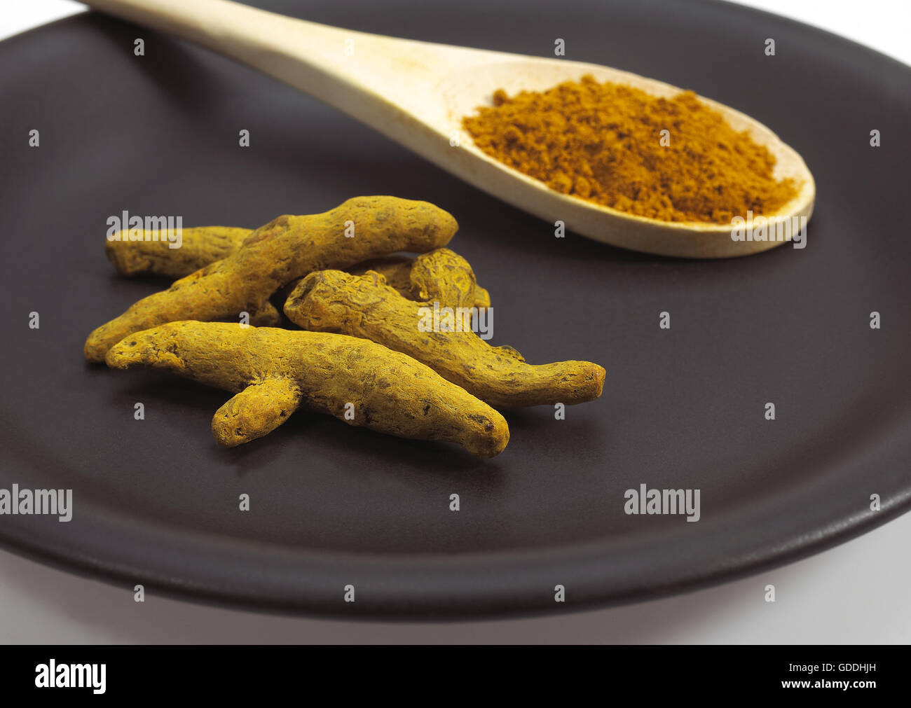 Spoons turmeric root powder hi-res stock photography and images - Alamy