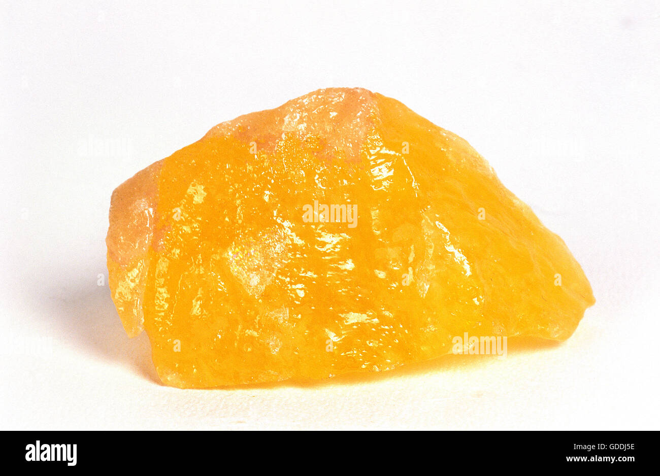 Calcite white background hi-res stock photography and images - Alamy