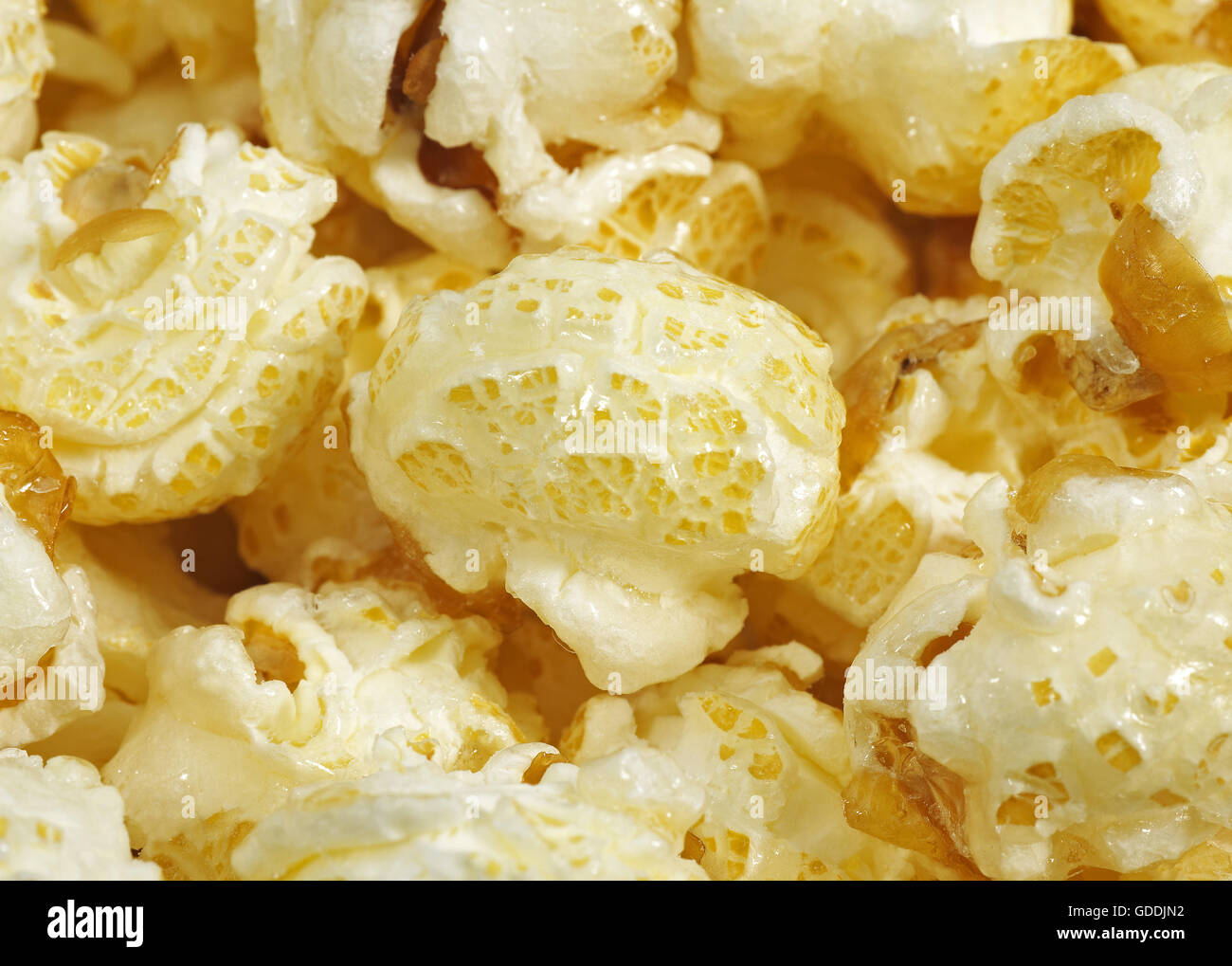 Closeup popcorn hi-res stock photography and images - Alamy