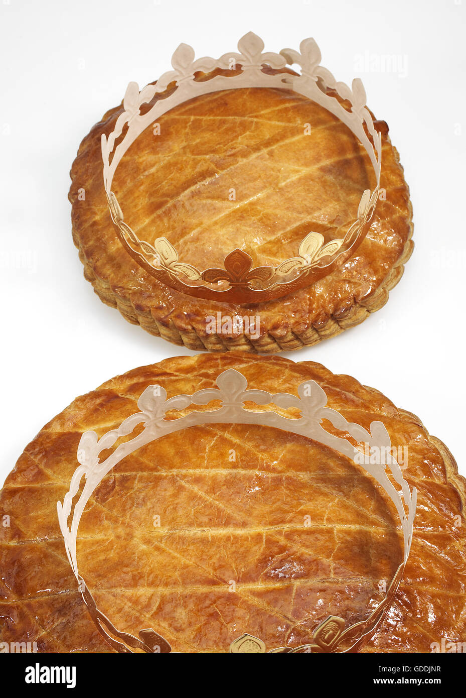 GALETTE DES ROIS, FRENCH KING CAKE CELEBRATING EPIPHANY Stock Photo - Alamy