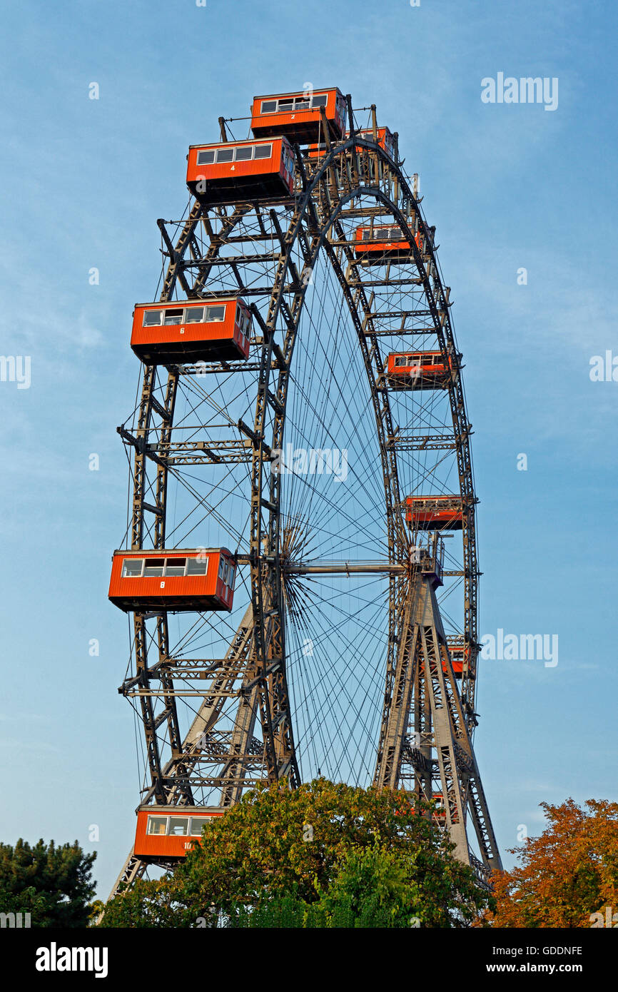 Ferris whell place hi-res stock photography and images - Alamy