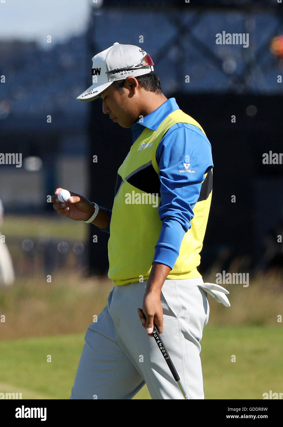 South Ayrshire, Scotland. 14th July, 2016. (L-R) Daisuke Shindo, Rory ...