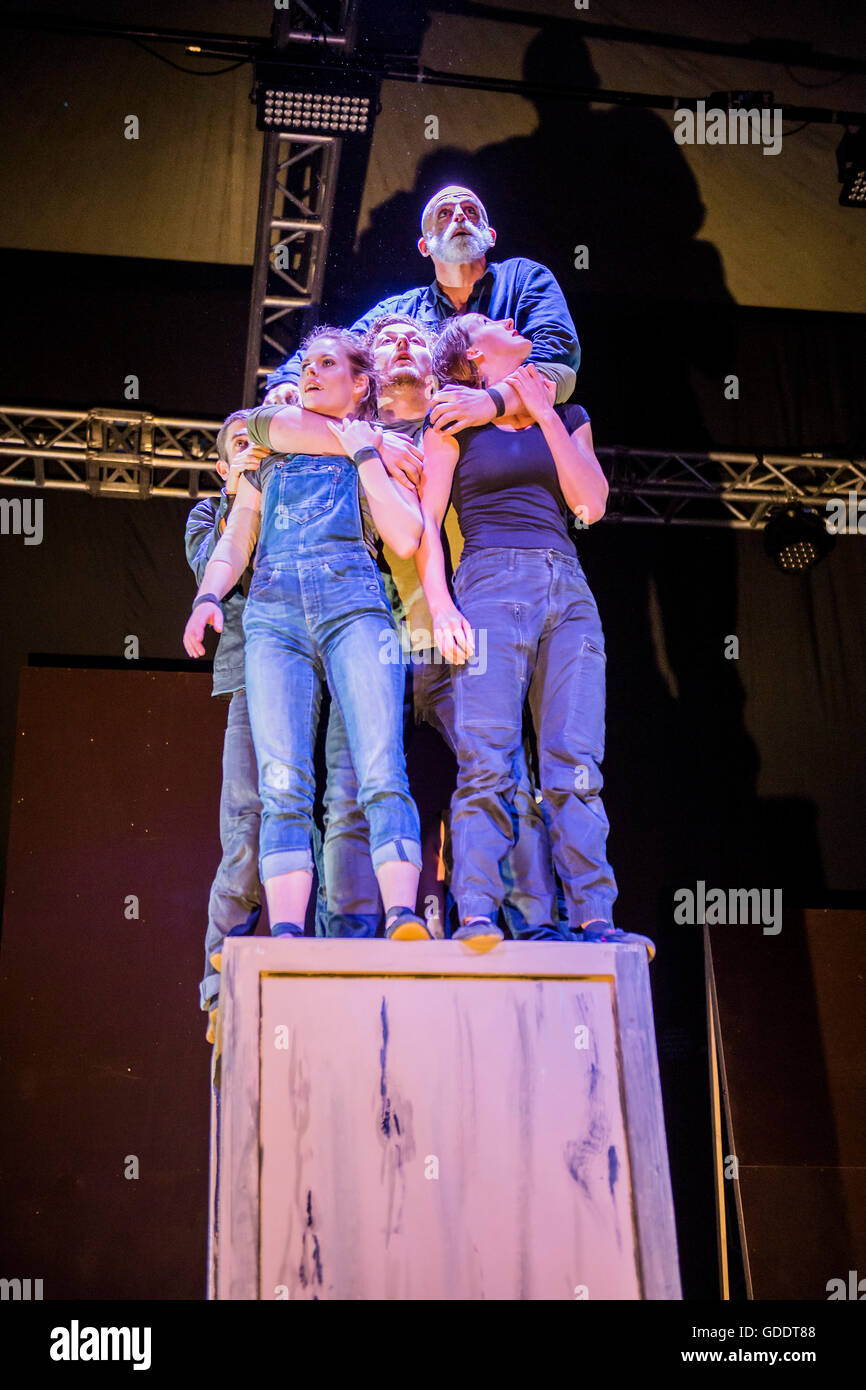 Henham Park, Suffolk, UK. 14th July, 2016. CIRCA - Landscape with ...