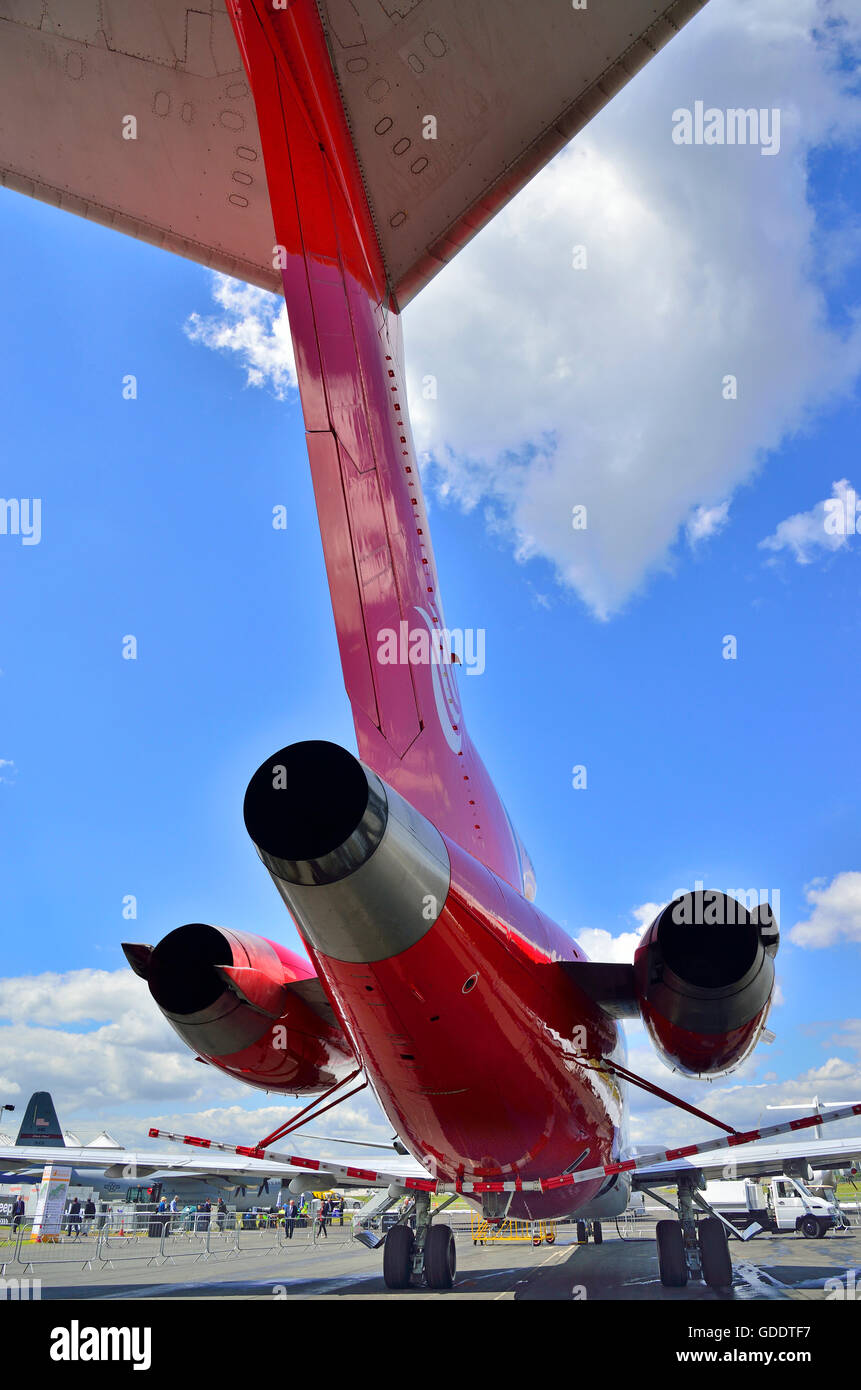Boeing 727 rear hi-res stock photography and images - Alamy