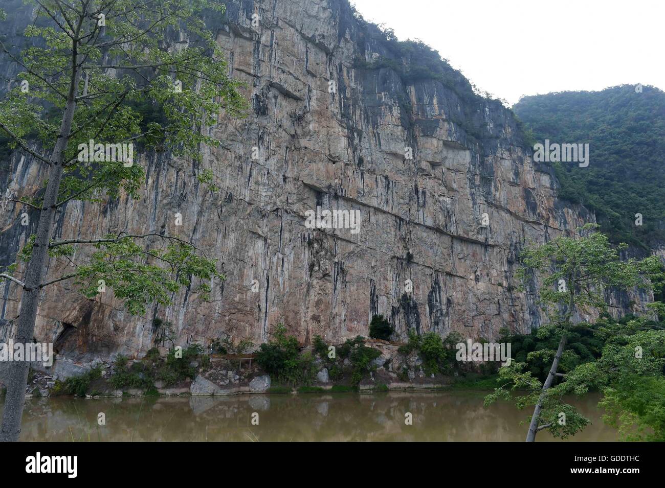 Zuojiang huashan rock hi-res stock photography and images - Alamy