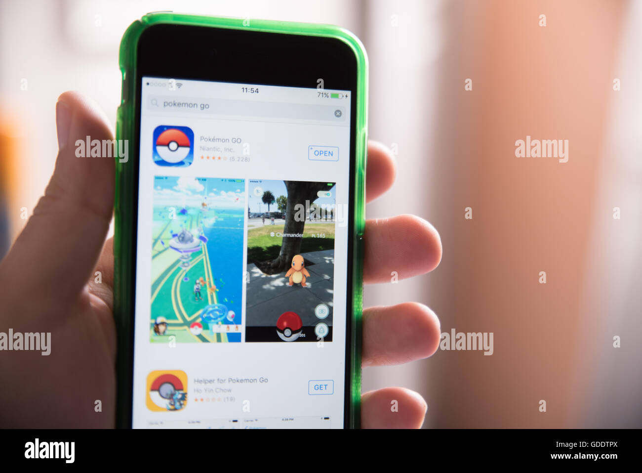 London, UK. 15th July 2016 , Pokemon Go, a free-to-play augmented ...